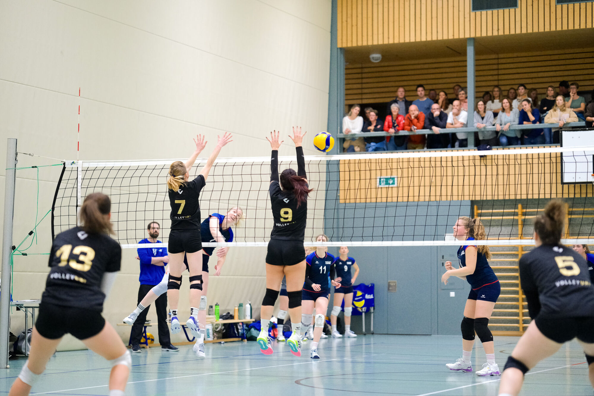 Home | Volley Uri